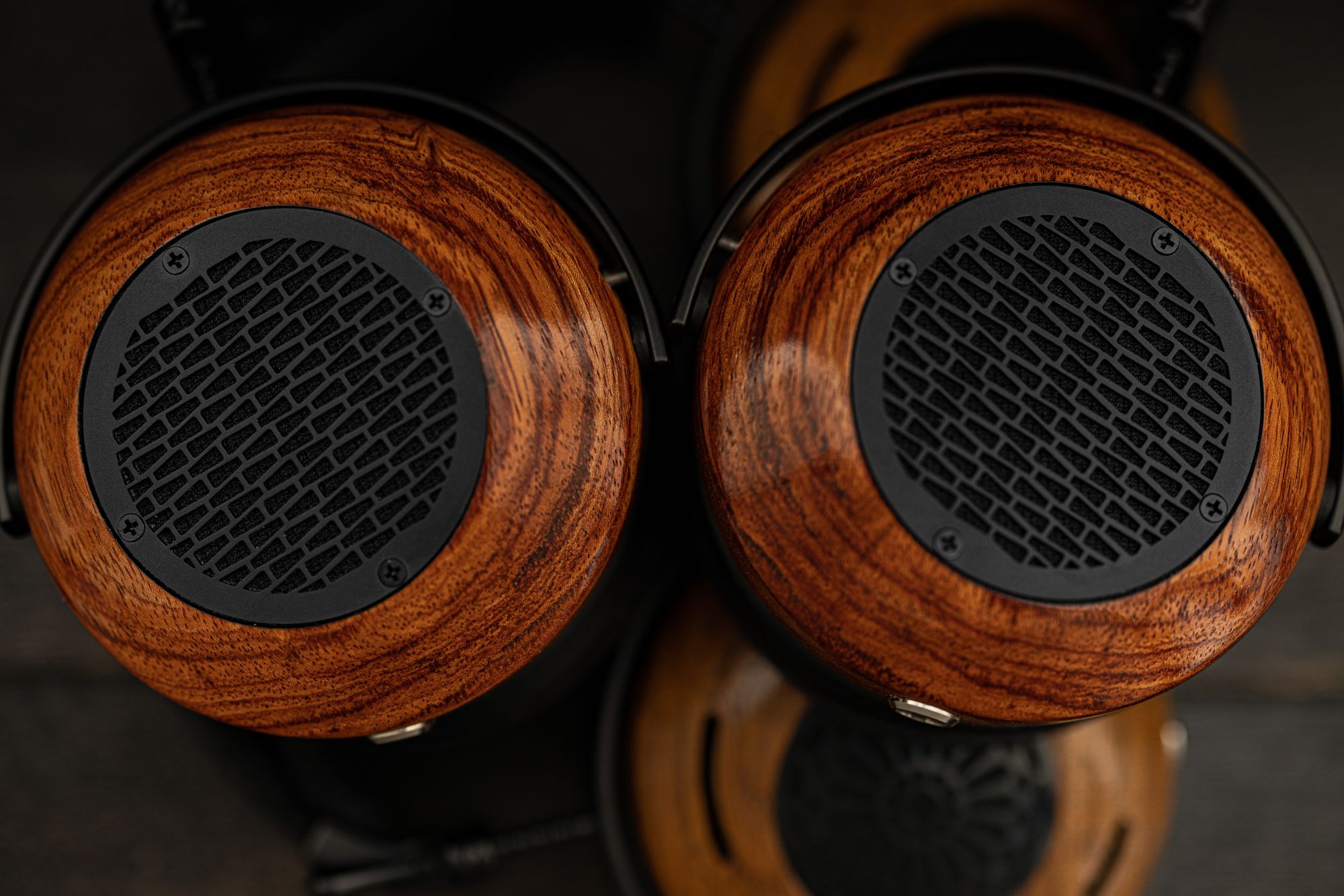 The Music Den: Fresh Perspectives - 08/15/2022 | Den-Fi.com