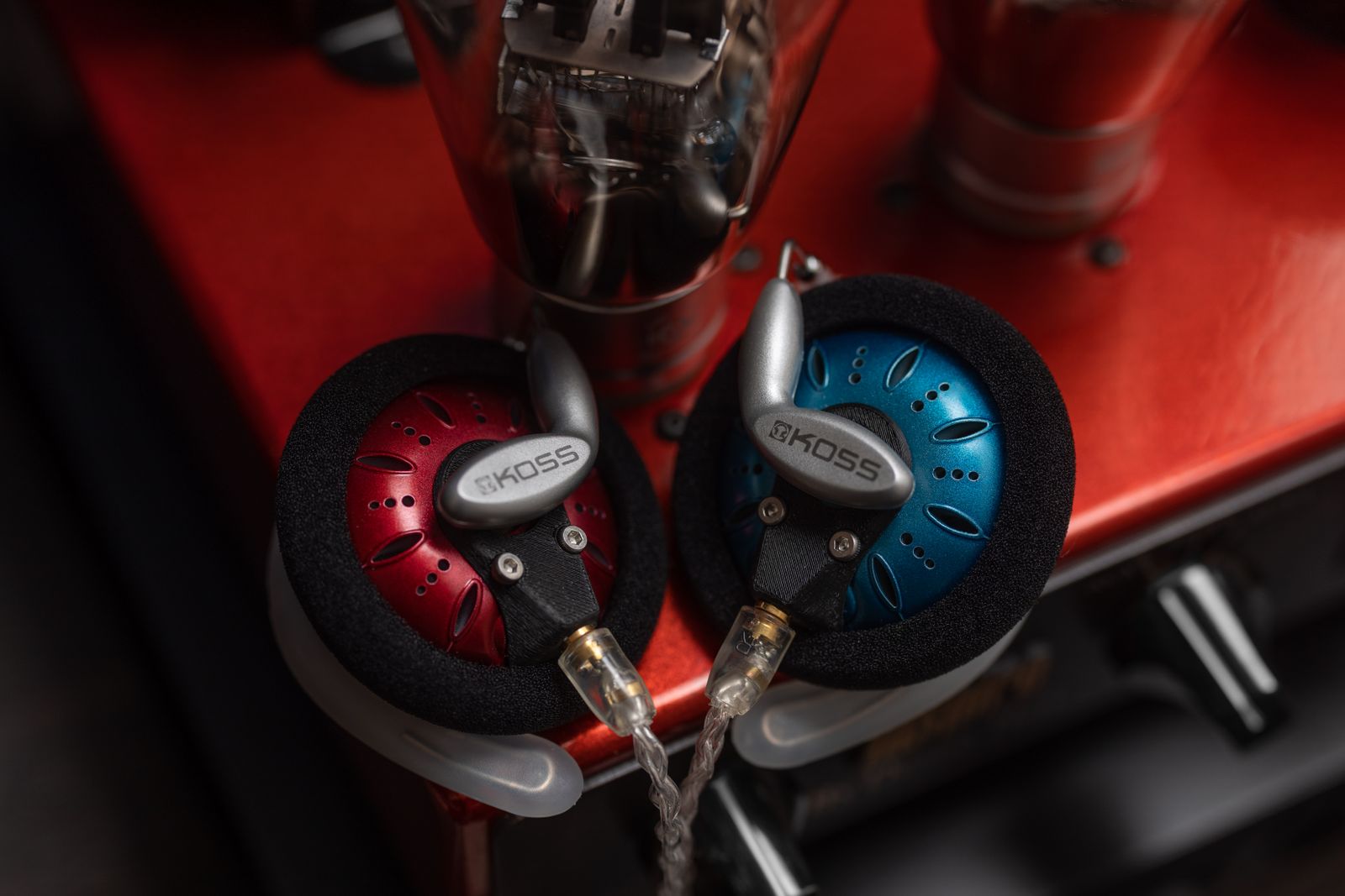 Custom Modded/Painted Koss KSC75 Giveaway | Den-Fi.com Custom Modded/Painted Koss KSC75 Giveaway | Den-Fi.com